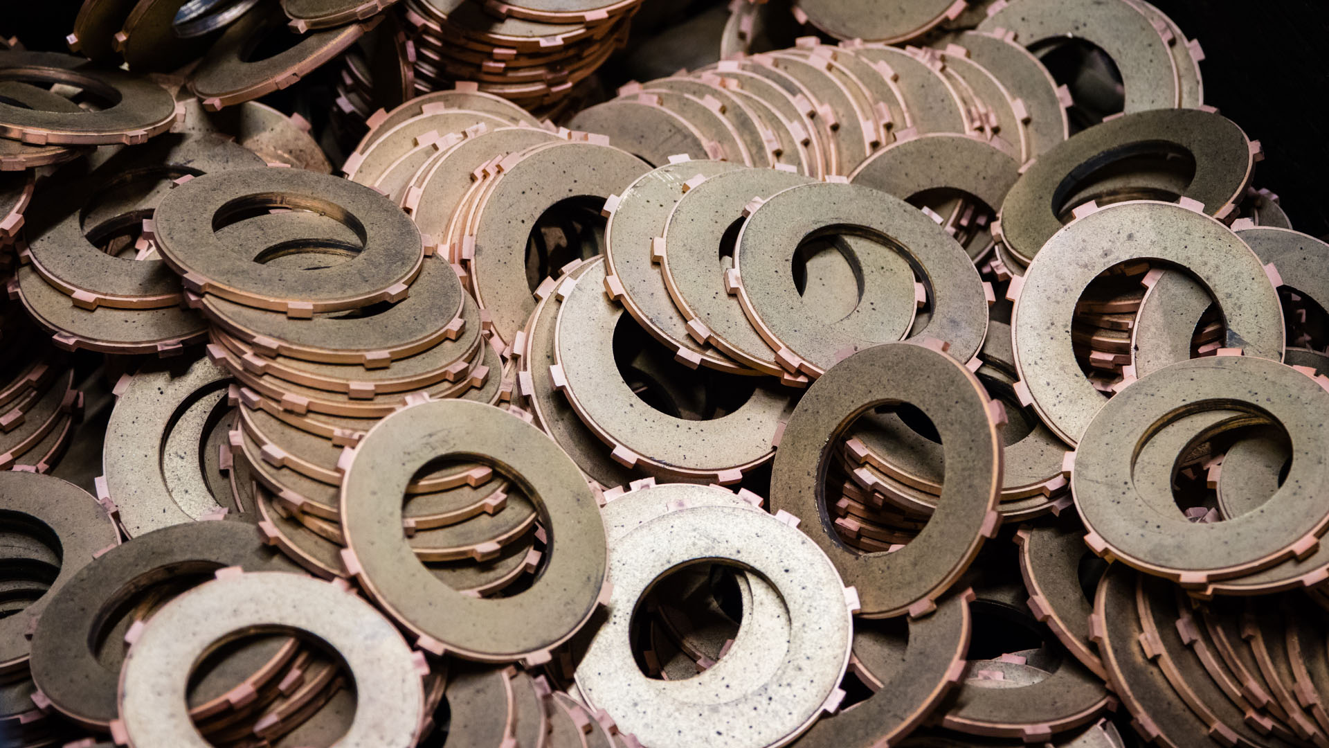 Dry Clutch | Sintered Metallic Friction Materials | GMP Friction Products